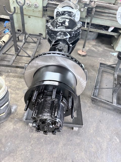 Rebuilt Ford F-350 DRW Rear Axles (2017+) | Fast Shipping
